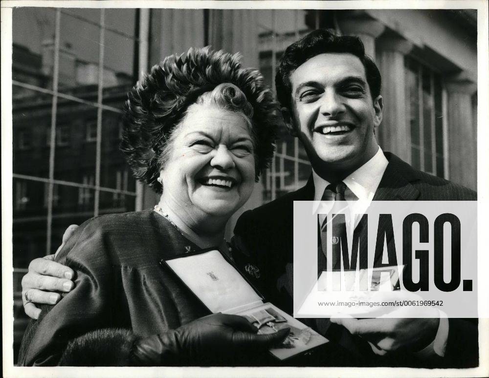 Oct. 10, 1965 - Showbiz O.B.E. S: London: Singer Frankie Vaughan ...