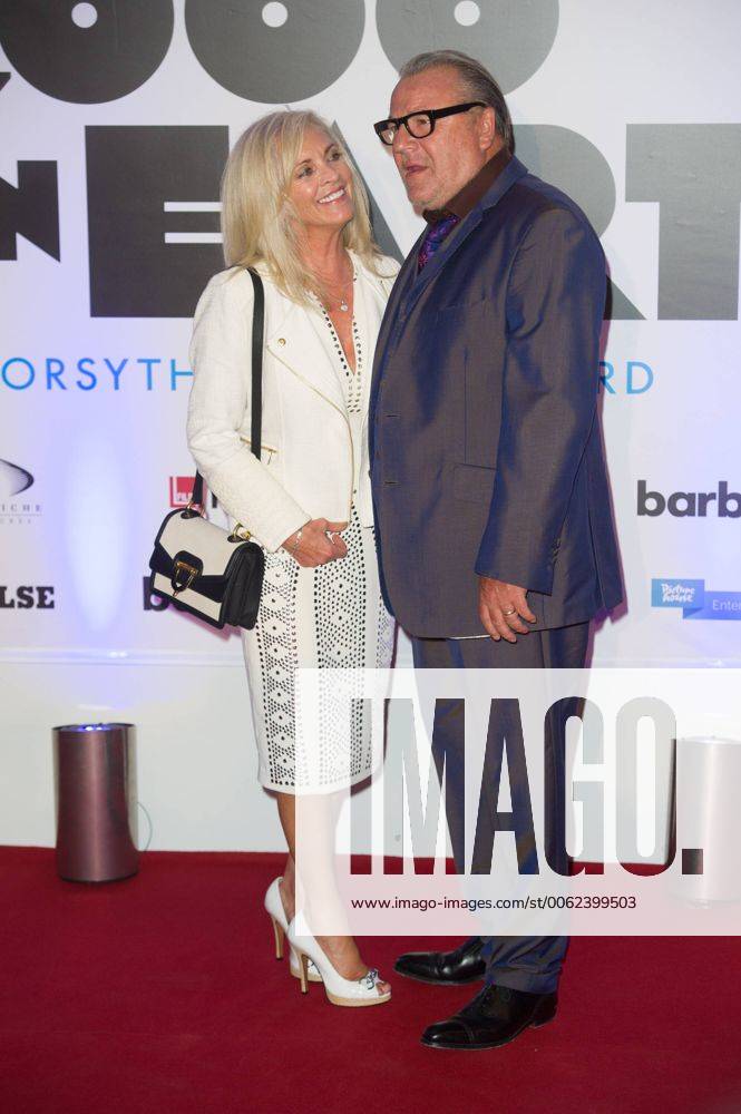 Ray Winstone Takes Wife Elaine And Daughter Jaime To Noah