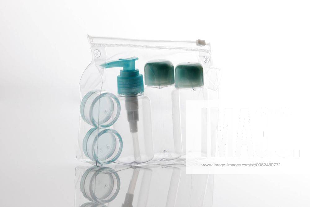 Transparent sponge bag