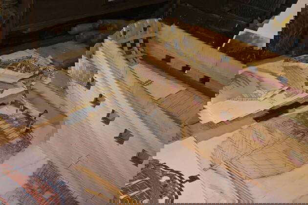 Construction of model HMS Minerva in Malcolm Darch s workshop, Salcombe ...