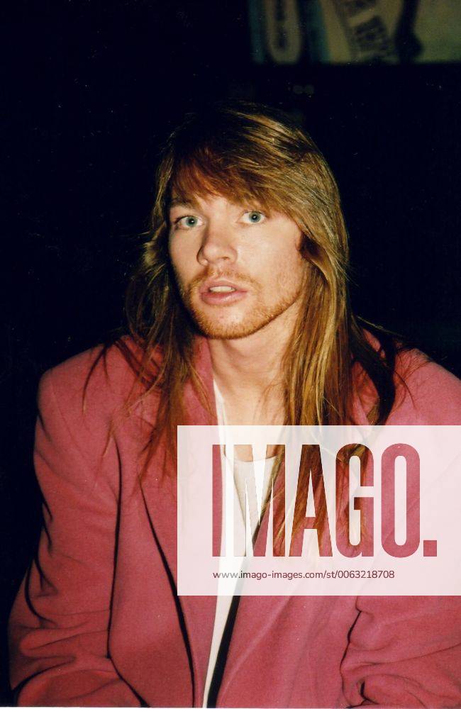 Los Angeles 1990 - Axl ROSE singer Guns N