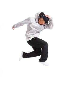 Modelling of cool young people in the dance