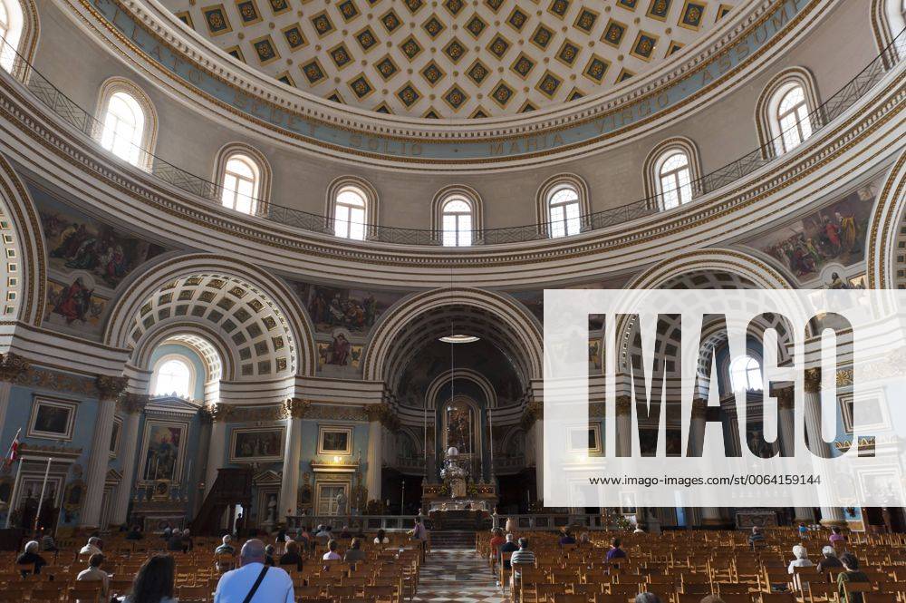 Klassizismus, runder Innenraum mit großer Kuppel, Kirche Maria ...