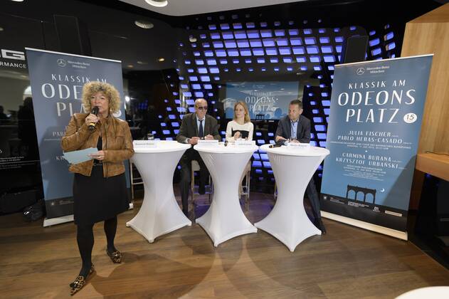 V.l. Susanne Rohrer, Dr. Hans-Georg Küppers, Julia Fischer, Martin ...