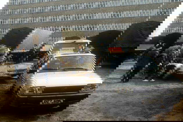 Ausverkauf der Volkspolizei-Bereitschaft Robert Uhrig in