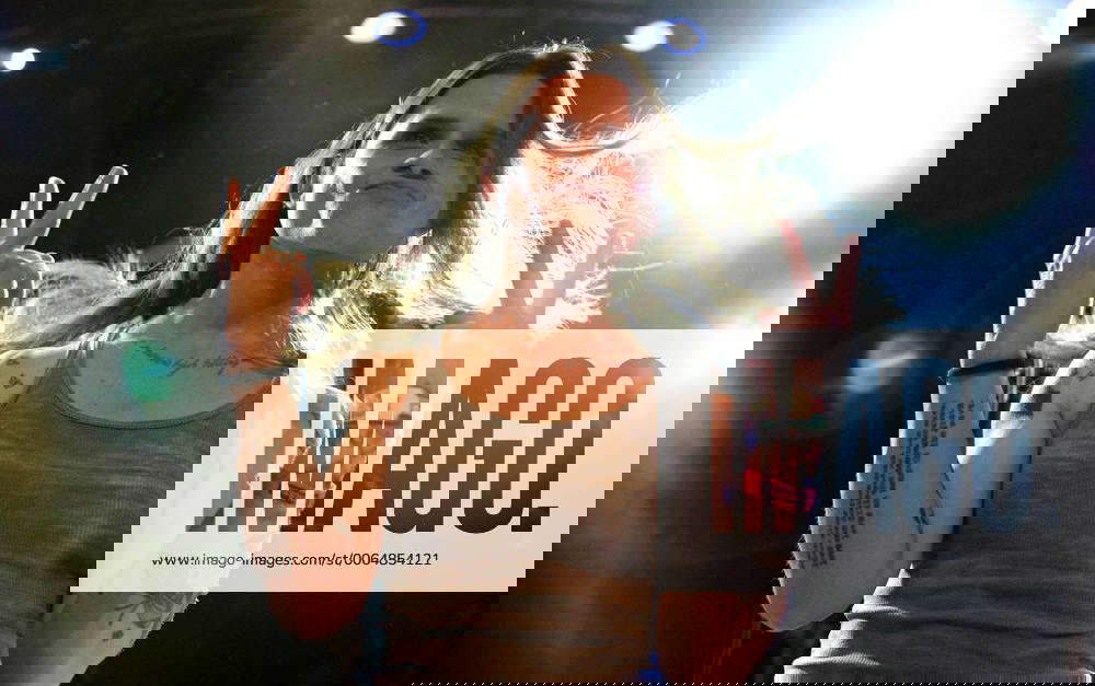 Mina Caputo Keith Caputo von Life of Agony live in der Markthalle. Hamburg