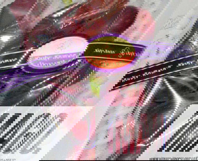 Ruby Roman grapes fetch 1 mil. yen at season s 1st auction Photo taken ...