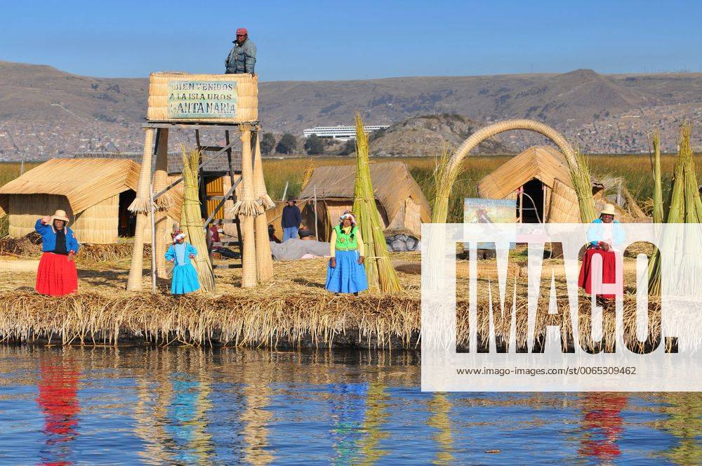 Peru, South America, Titicaca Lake, Uros Indian, Uros Ayamaras ...