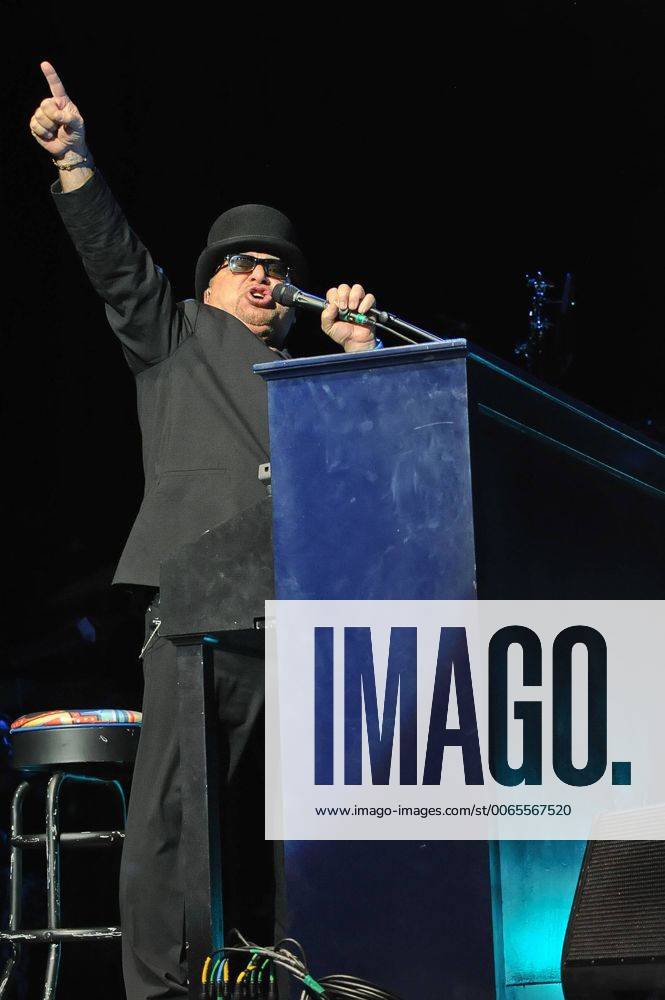 Aug. 26, 2015 - San Antonio, Texas, USA - David Paich of Toto performs ...