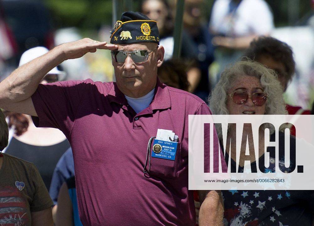 Hughson, California, U.S. - Army veteran Ray Spivey salutes during ...