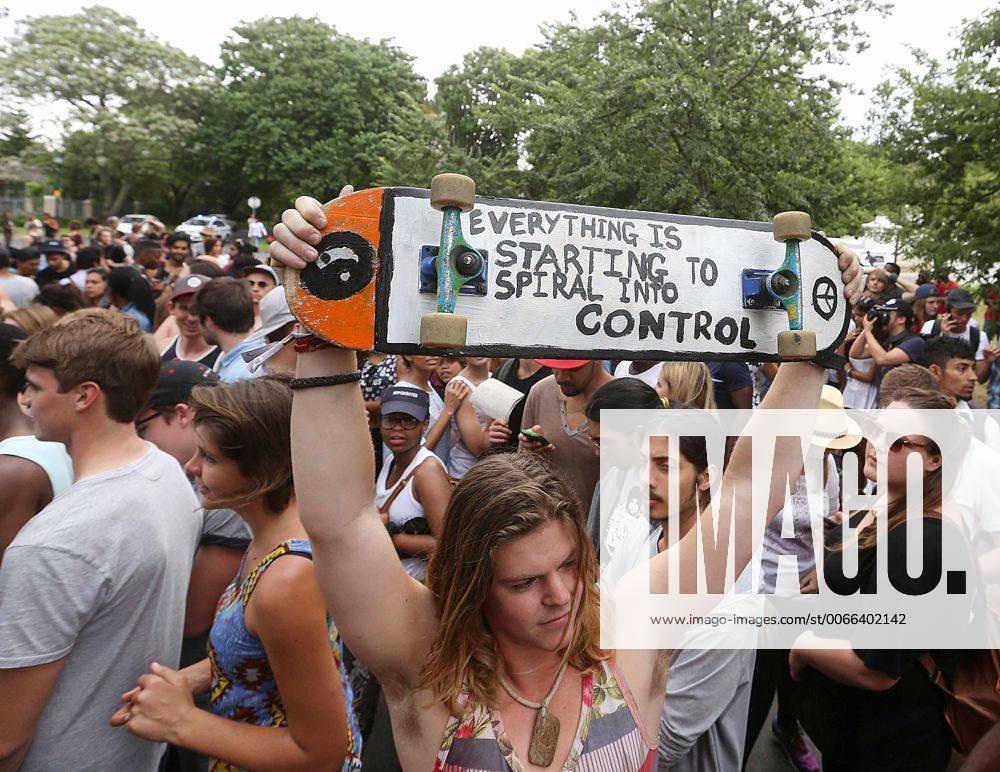 Fees must fall protest at Stellenbosch University CAPE TOWN, SOUTH ...