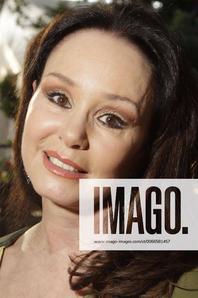 Dec. 30, 2014 - Mexico - E30121408.JPG.MEXICO, D.F. Actress Actriz-Alma ...