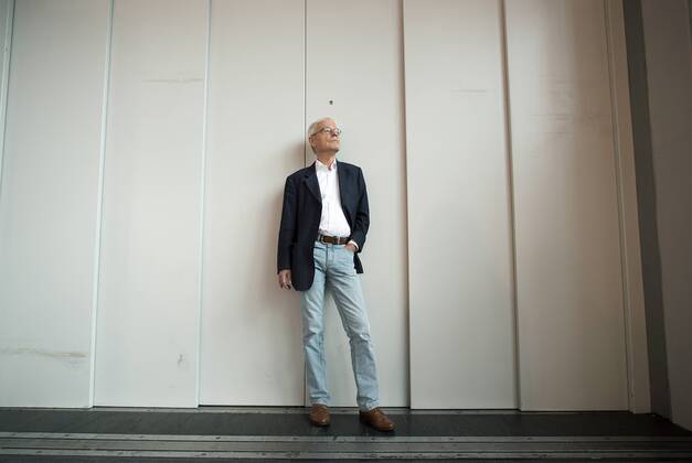 Ulrich GREINER, Deutschland, Journalist, Literaturkritiker, mit seinem ...