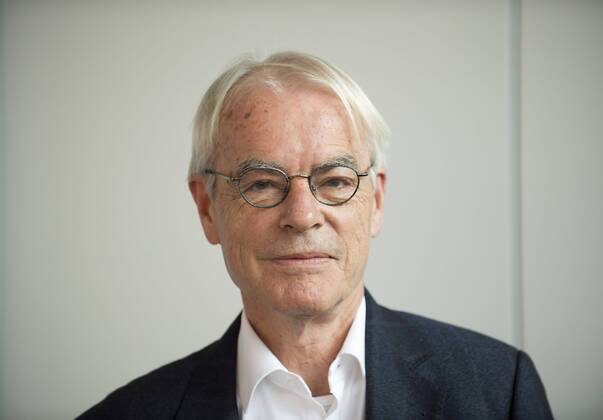 Ulrich GREINER, Deutschland, Journalist, Literaturkritiker, mit seinem ...
