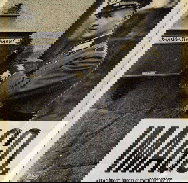 Wehrmachtsoldat am Briefkasten, Deutsche Reichspost, Uniform, Messer ...