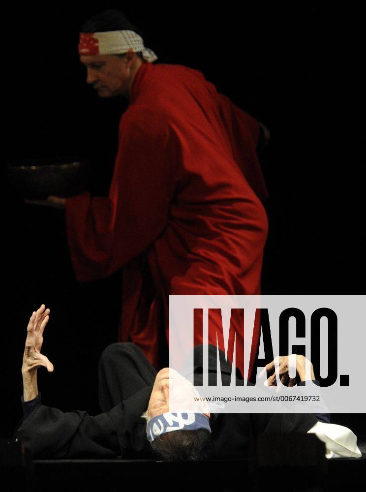 NOVOSIBIRSK, RUSSIA. Adam Darius, 85-year old American dancer, mime ...