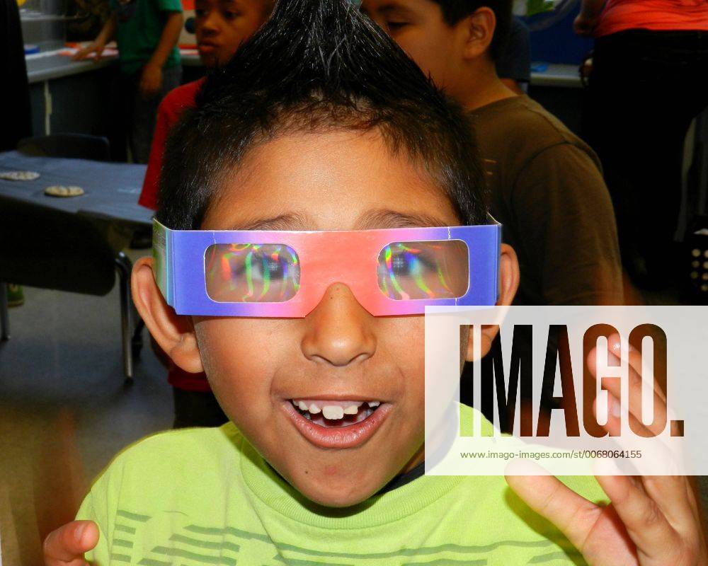 June 21, 2013 - Modesto, California, U.S. - Gabriel Martinez, 8, reacts ...