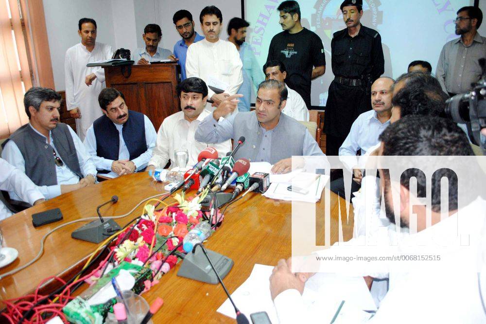 Oct. 9, 2013 - Pakistan - PESHAWAR, PAKISTAN, OCT 09: Minister of State ...