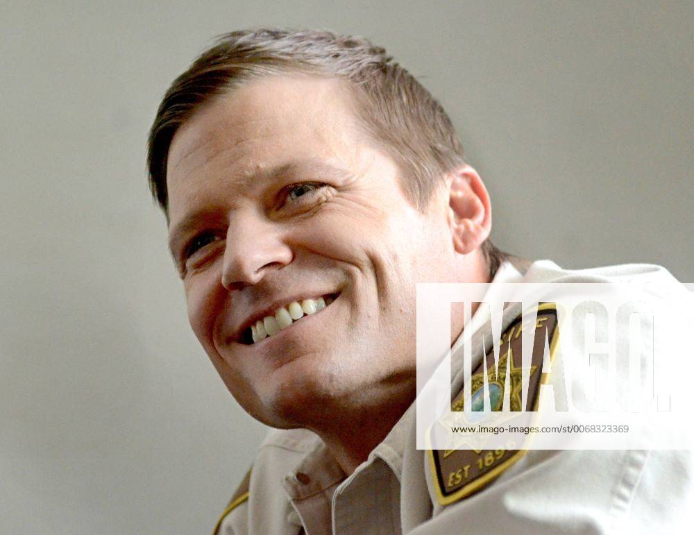 Santa Fe, nm, U.S. - 07262013--Bailey Chase plays deputy Branch ...