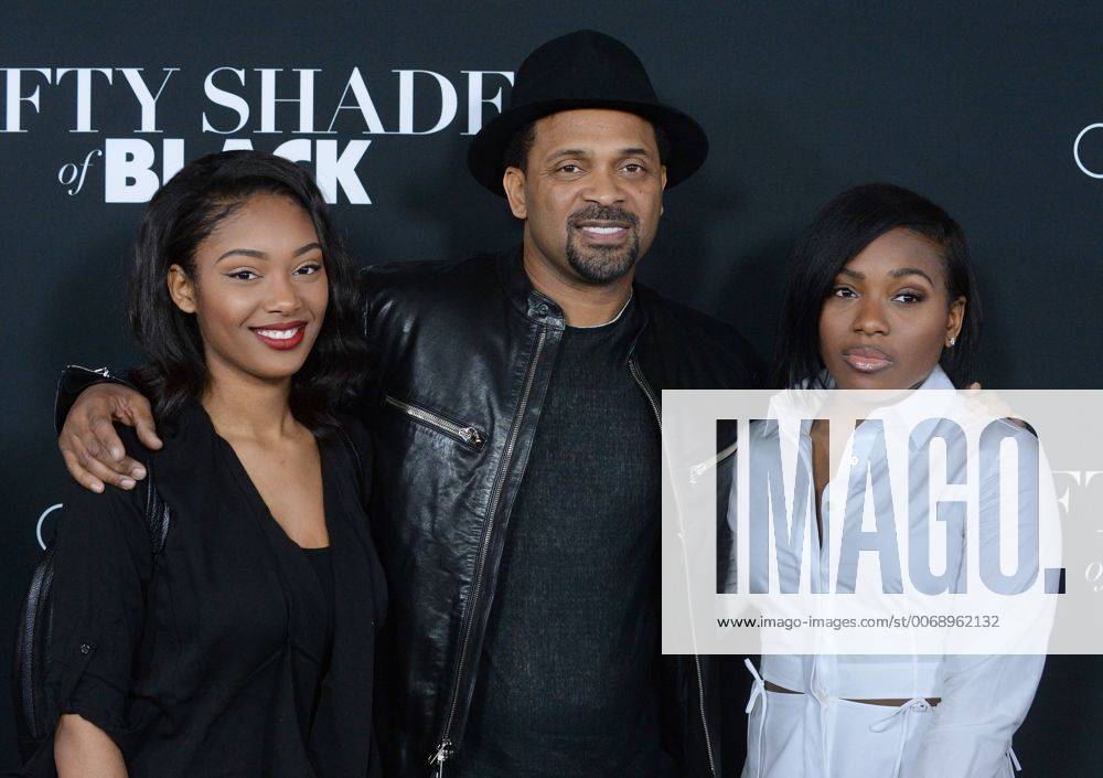 Cast member Mike Epps and his daughters Makayla Epps (L) and Mariah Epps attend the premiere of the