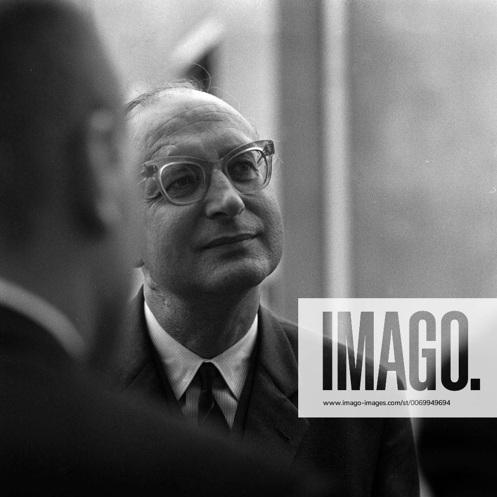 Ludwig von Hammerstein Equord Der stellvertretende Intentdant des NDR ...