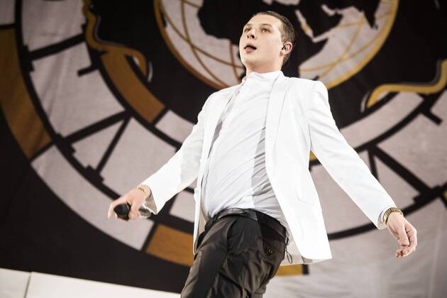 John Newman Konzert in Manchester March 19, 2016 - John Newman performs ...