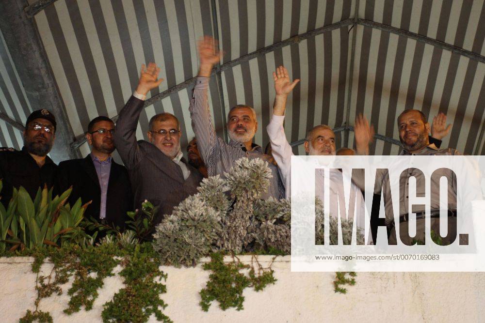 Oct. 12, 2011 - Gaza City, Gaza Strip - Palestinian Hamas leaders and ...