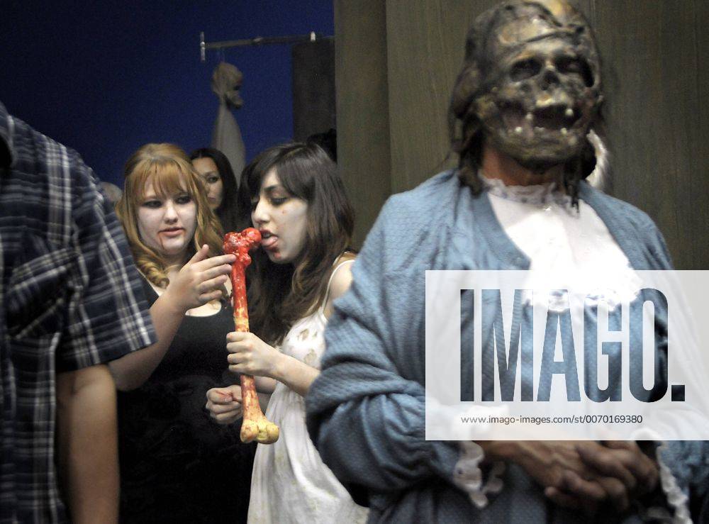 Oct. 12, 2011 - Albuquerque, NM, U.S. - asec. Actor Evelyn Ibarra ...