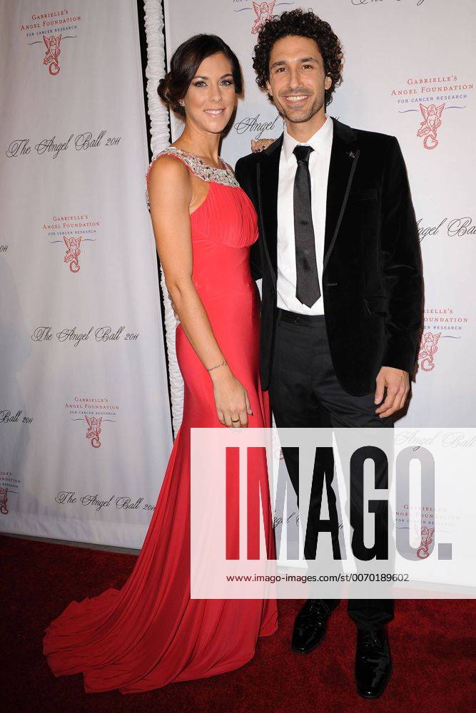 Oct. 17, 2011 - New York, New York, USA - . . . . . .October 17, 2011 ...