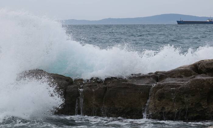 Strong wind at the sea - Split, Croatia 01.04.2016., Split, Croatia ...