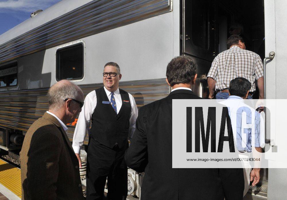 Aug. 3, 2011 - Belen, NM, U.S. - Greg Sorber -- George Thompson, lead attendant for by Burlington