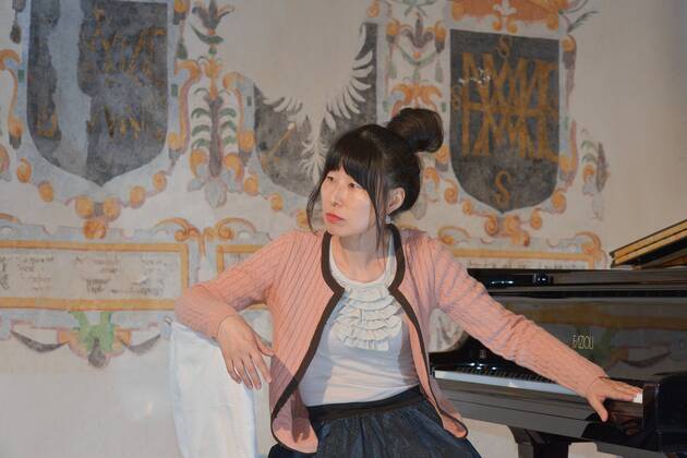 Klavierkonzert und Lesung mit der Ausnahmepianistien Suyang Kim und dem ...