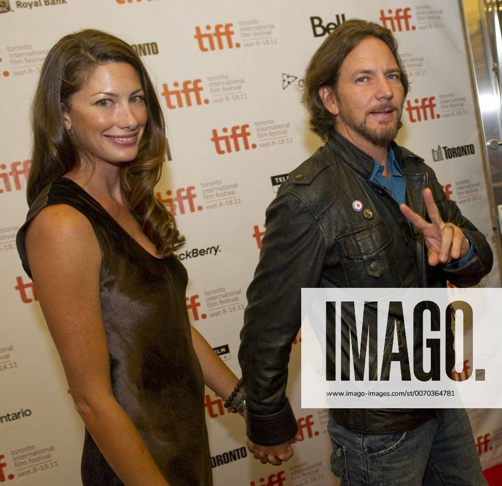 Eddie Vedder Wife