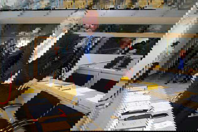 Enttäuscht - Wulf Gallert (Die Linke,Sachsen Anhalt) nach seiner nicht ...