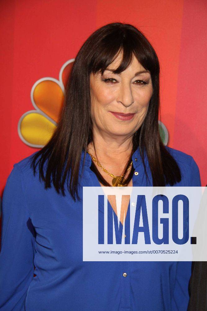 May 16 2011 New York New York U S Anjelica Huston From Smash