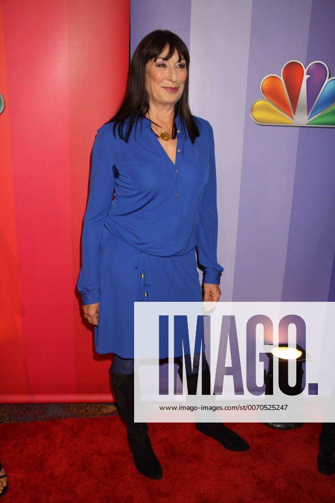 May 16 2011 New York New York U S Anjelica Huston From Smash