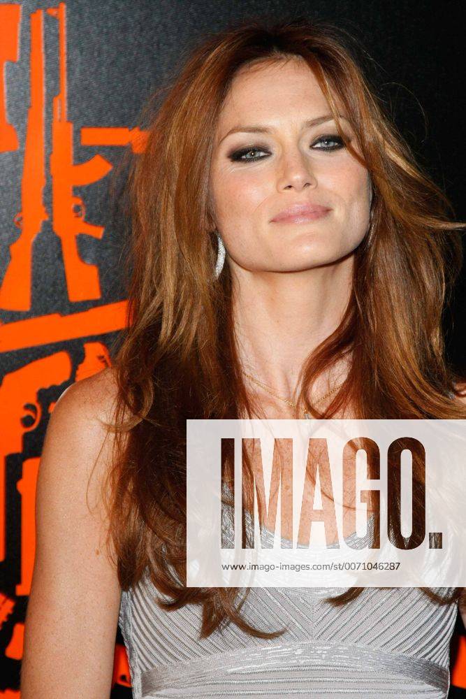 Jan. 25, 2011 - Hollywood, C.A, USA - Actress Mini Anden arrives at the ...