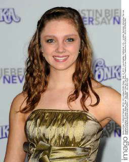 Feb. 8, 2011 - Los Angeles, California, U.S. - Lindsey Nicholas ...