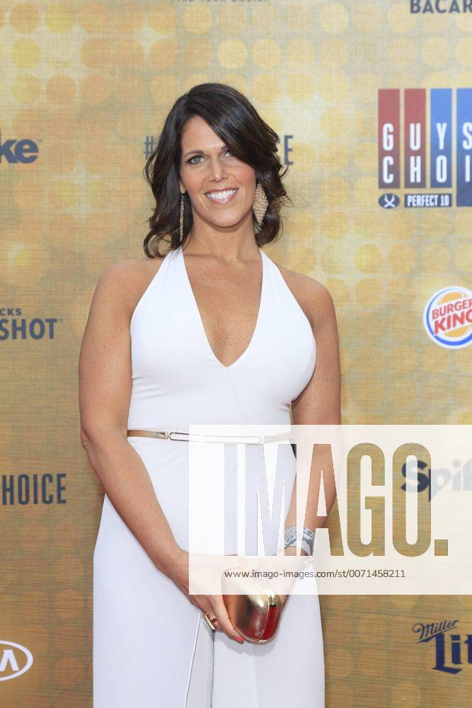 LOS ANGELES - JUN 4: Dana Jacobson at the 10th Annual Guys Choice ...