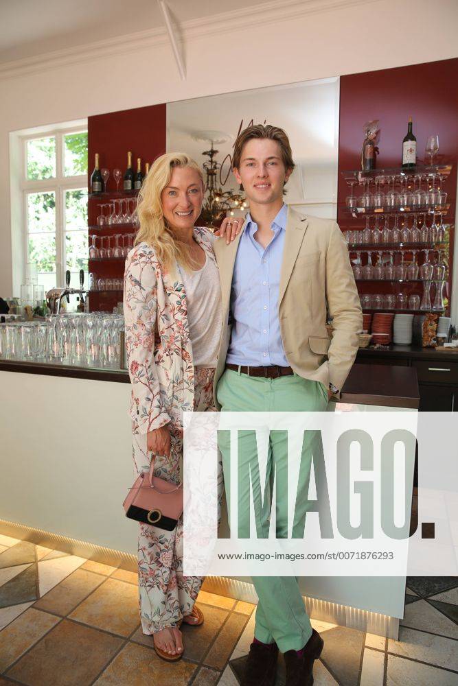 Donatus Prinz zu Schaumburg Lippe und seine Mutter, Lilly Prinzessin ...