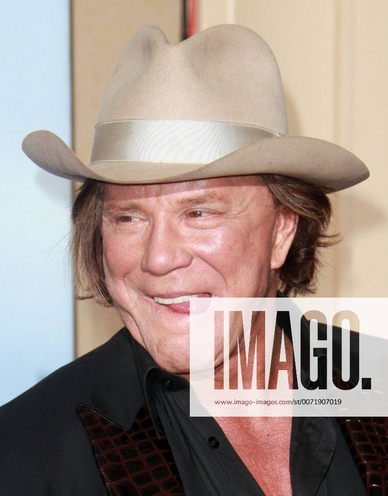 Jan 17, 2010 - Los Angeles, California, USA - MICKEY ROURKE in the ...