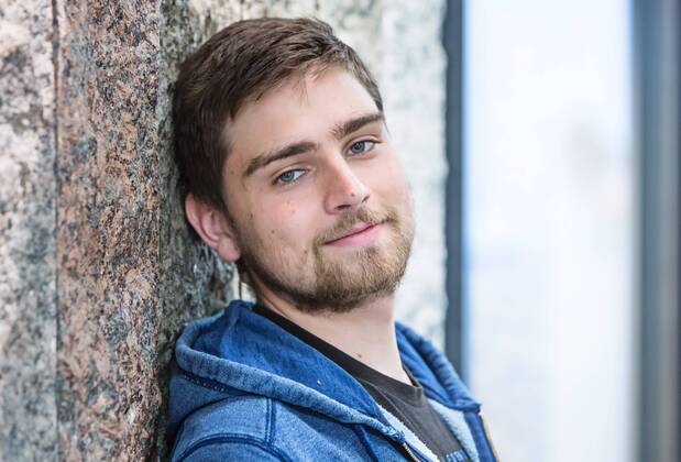 Markus Krojer wurde als neunjaehriger Kinderschauspieler in einer der ...