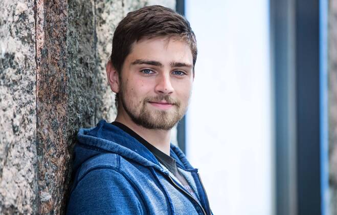 Markus Krojer wurde als neunjaehriger Kinderschauspieler in einer der ...