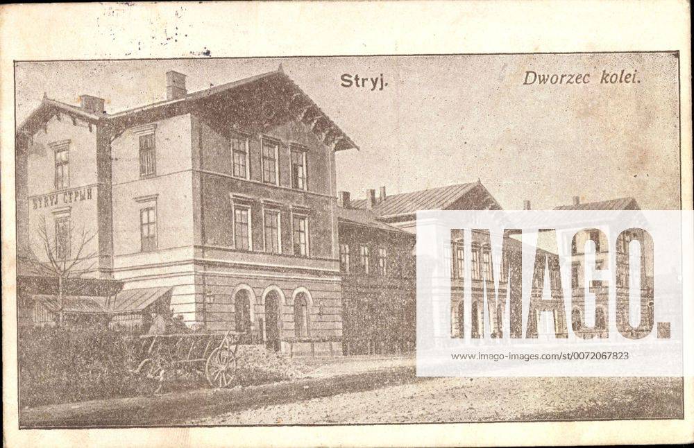 Stryj Ukraine, Dworzec kolei, Straßenpartie, Karren, Häuser !AUFNAHMEDATUM