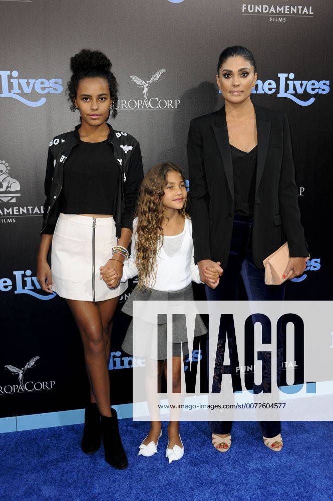 Rachel Roy, daughters Tallulah Ruth Dash & Ava Dash NINE LIVES FILM ...