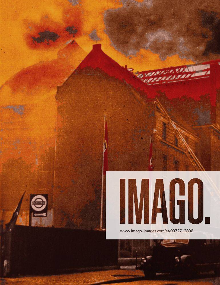 Photographic print of a synagogue burning in the centre of Berlin ...