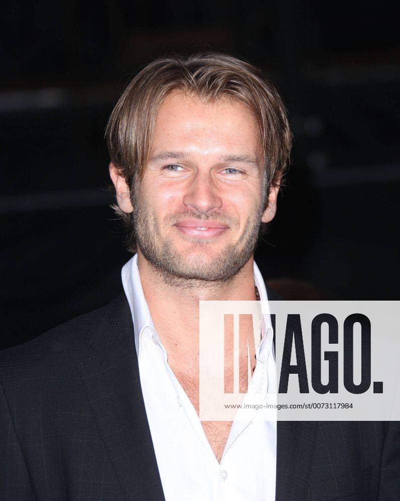 Nov 3, 2009 - Los Angeles, California, USA - Actor JOHANN URB arriving ...