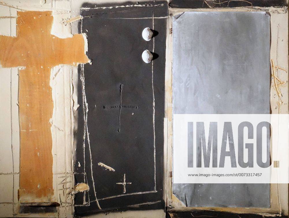 Hieroglyphics 1994 by Antoni Tàpies (1923-2012). Mixed materials on ...