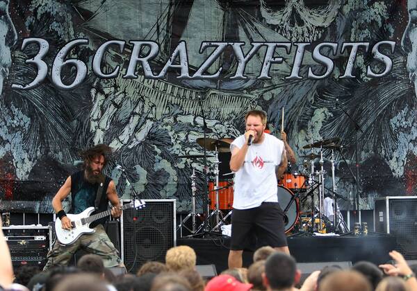 Staff photo by Bill Ingram The PBPost -- RPB -- Brock Lindow, singer ...