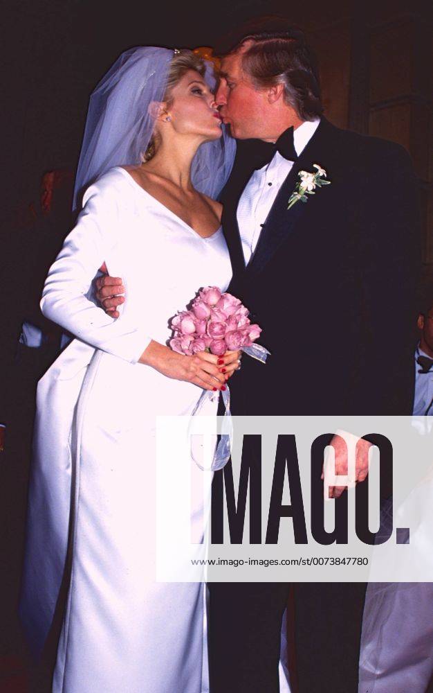 Donald Trump and Marla Maples marriage Los Angeles.CA.USA. LIBRARY ...